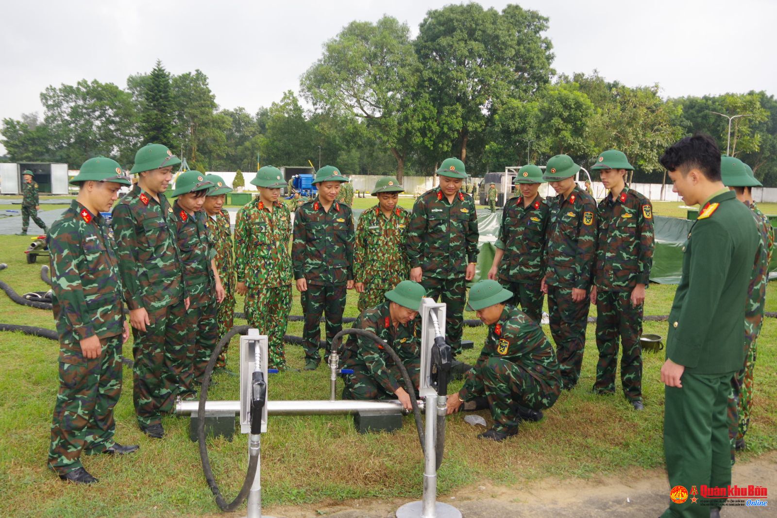 Quân khu 4: Huấn luyện, triển khai bộ kho xăng dầu dã chiến PSG-600